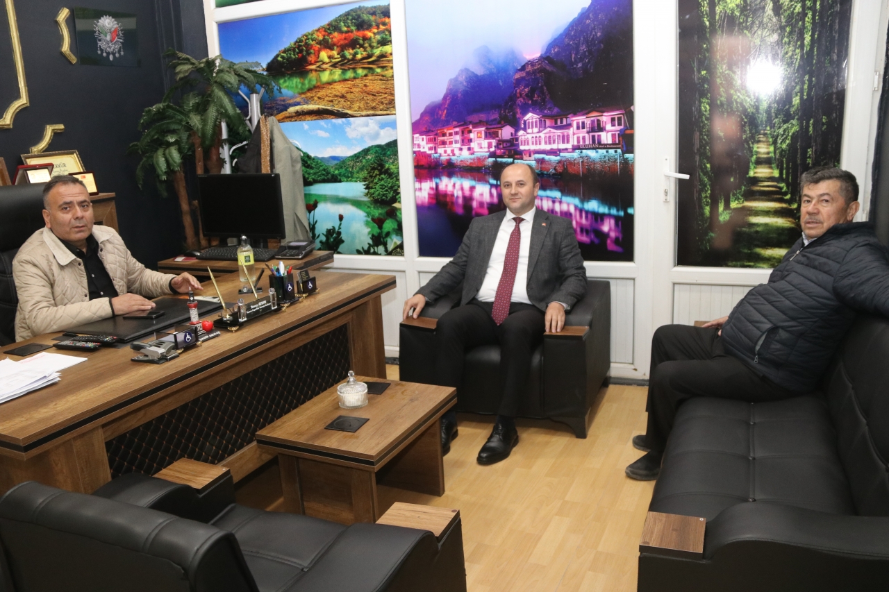 Taşova İlçe Milli Eğitim Müdürü Tümer, Engelliler Derneğini ziyaret ... Taşova İlçe Milli Eğitim Müdürü Tümer, Engelliler Derneğini ziyaret ...